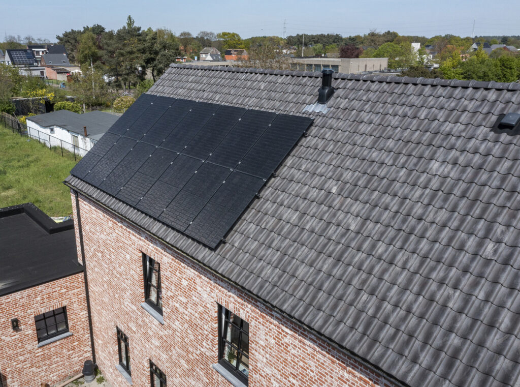 Exploring TOPCon solar cells: the next generation of photovoltaic ...